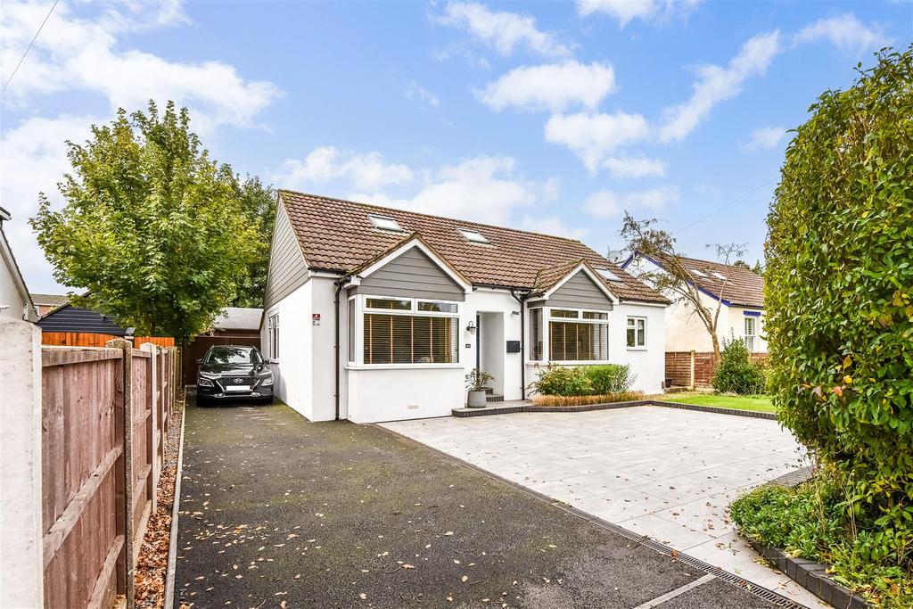 Clanfield, Hampshire 4 bed detached house - £675,000