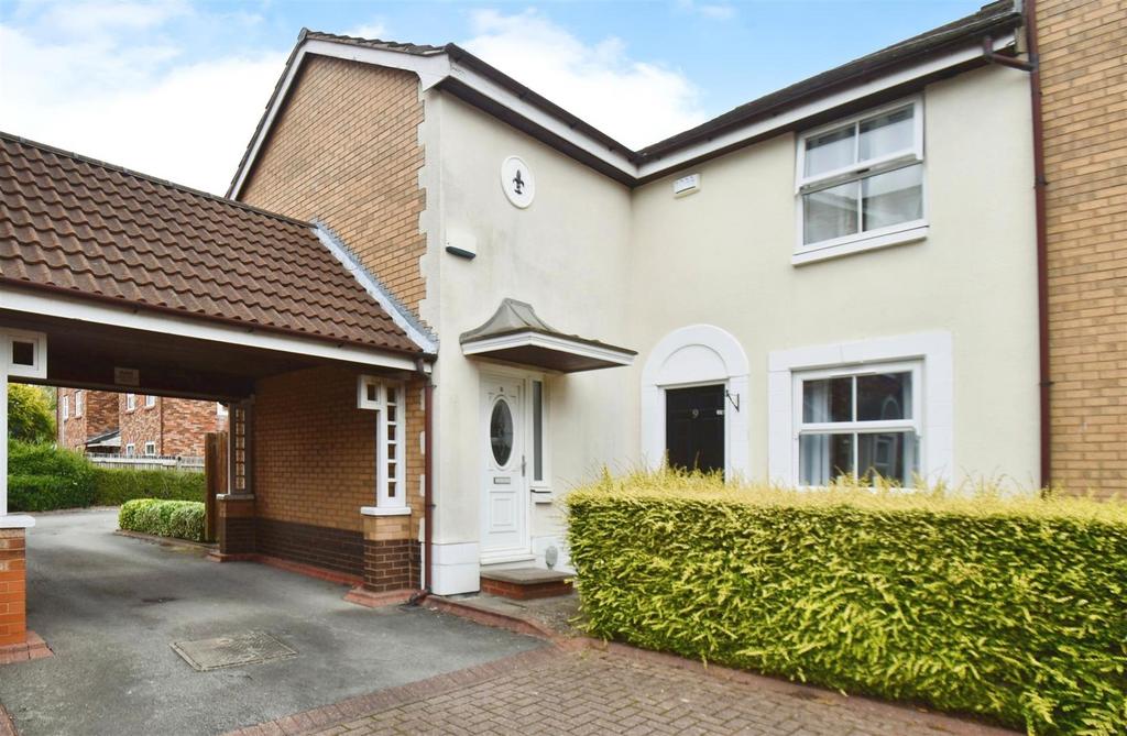 Lealholme Court, Howdale Road, Hull 3 bed end of terrace house - £125,000
