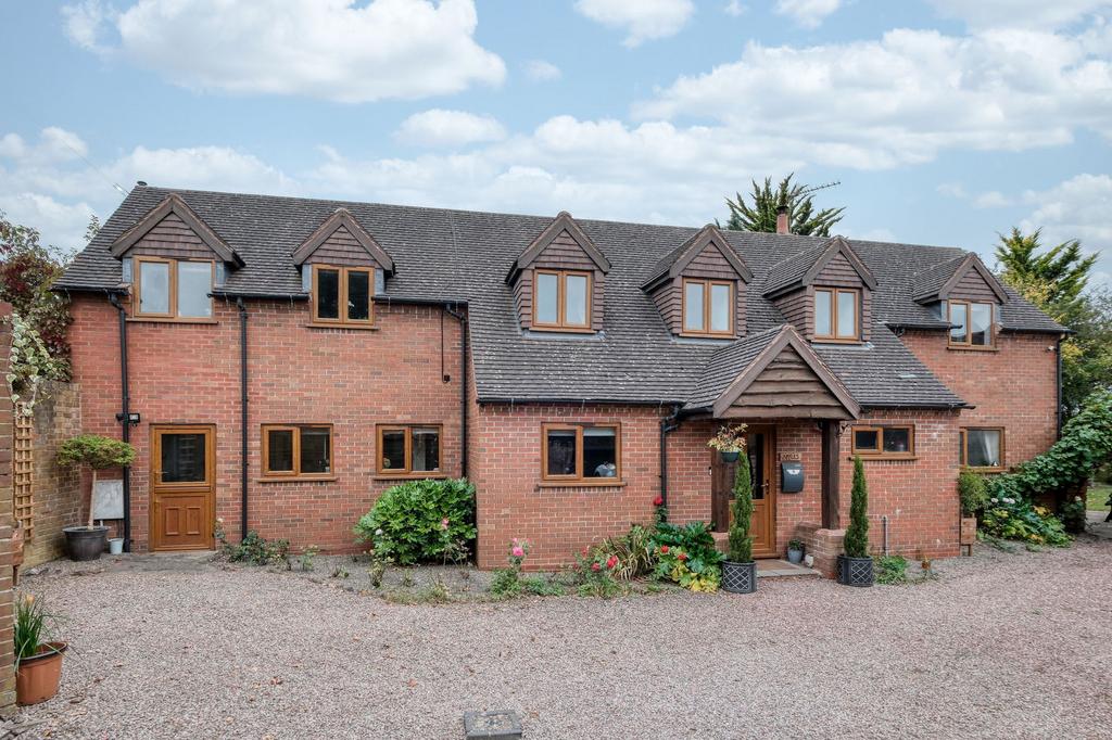 Malvern Road, Powick, Worcester, WR2 4SF 5 bed detached house for sale ...