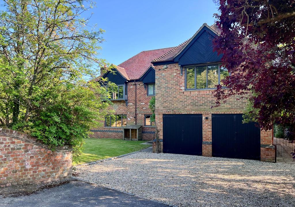 The Green, Nettlebed... 5 bed detached house for sale - £1,325,000