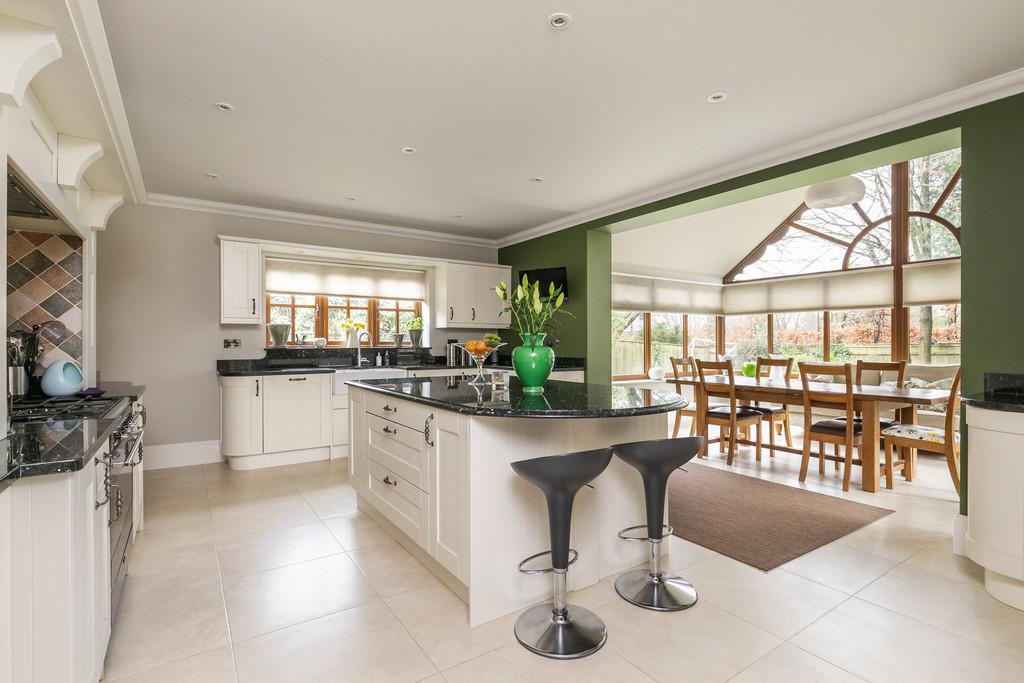 Compton, Winchester, SO21 5 bed detached house - £1,850,000