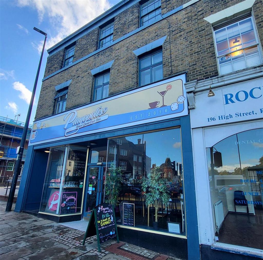 Star Hill, Rochester 2 bed apartment - £1,350 pcm (£312 pw)