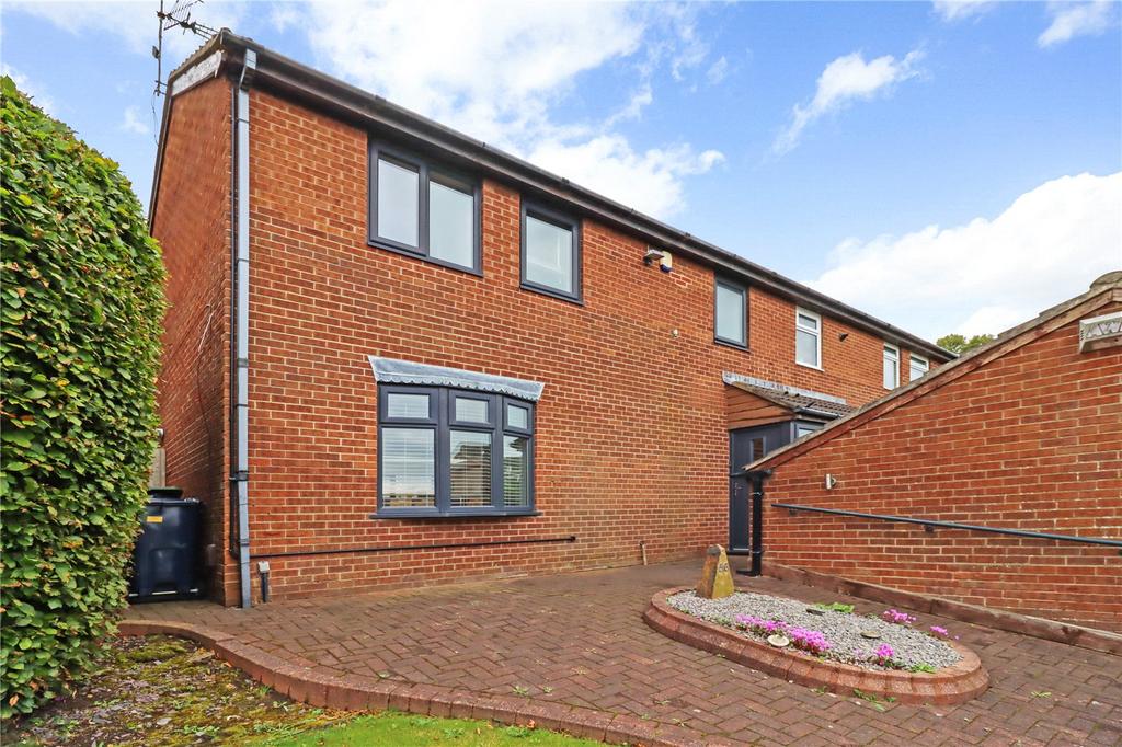 Bishops Way, Tyne and Wear SR3 3 bed semi-detached house - £230,000
