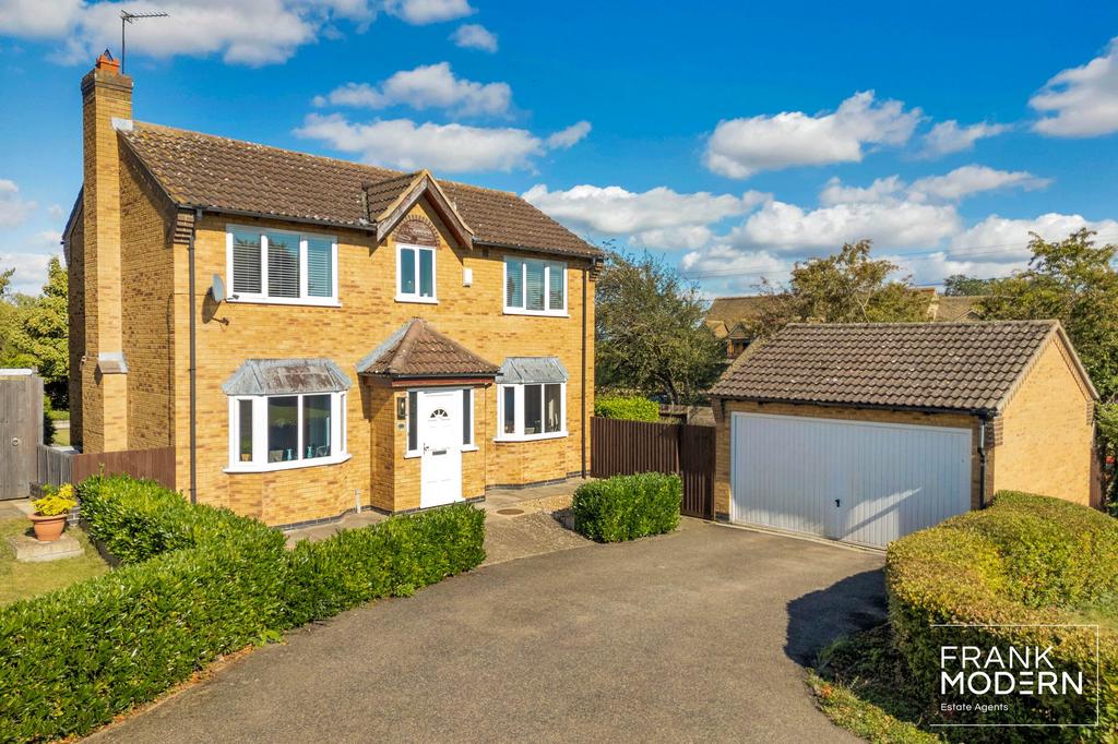 Mallard Close, Essendine, PE9 4 bed detached house - £350,000