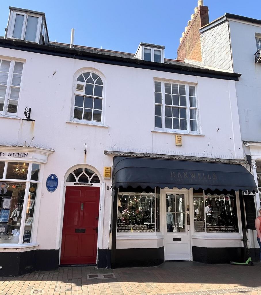 Banwell House, 1 bed flat - £700 pcm (£162 pw)