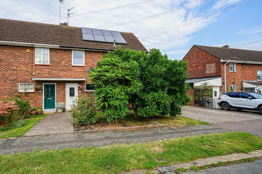 Lywood Road, Leighton Buzzard 3 bed semi-detached house - £375,000