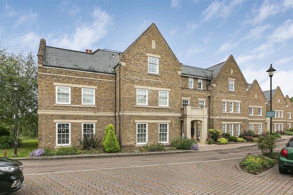 Broadfield Way, Aldenham, Watford 3 bed apartment - £1,350,000