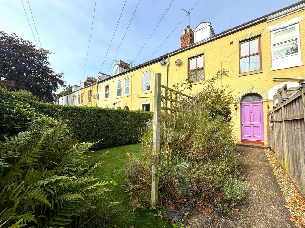 Bank Terrace, Hornsea 4 bed terraced house - £239,950
