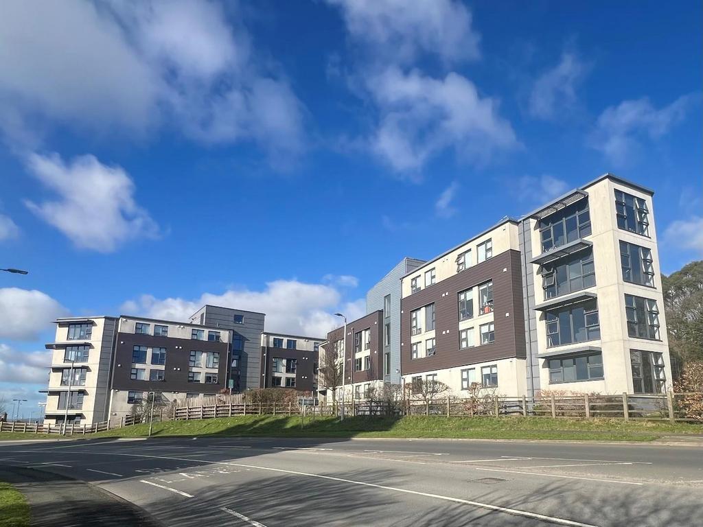 2-4 Plymbridge Lane (15), Plymouth PL6 8 bed flat to rent - £4,507 pcm ...