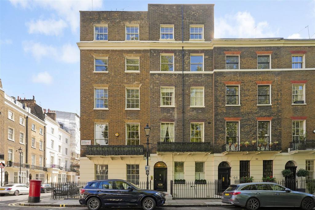 Connaught Square, Westminster W2 3 bed apartment - £1,695,000