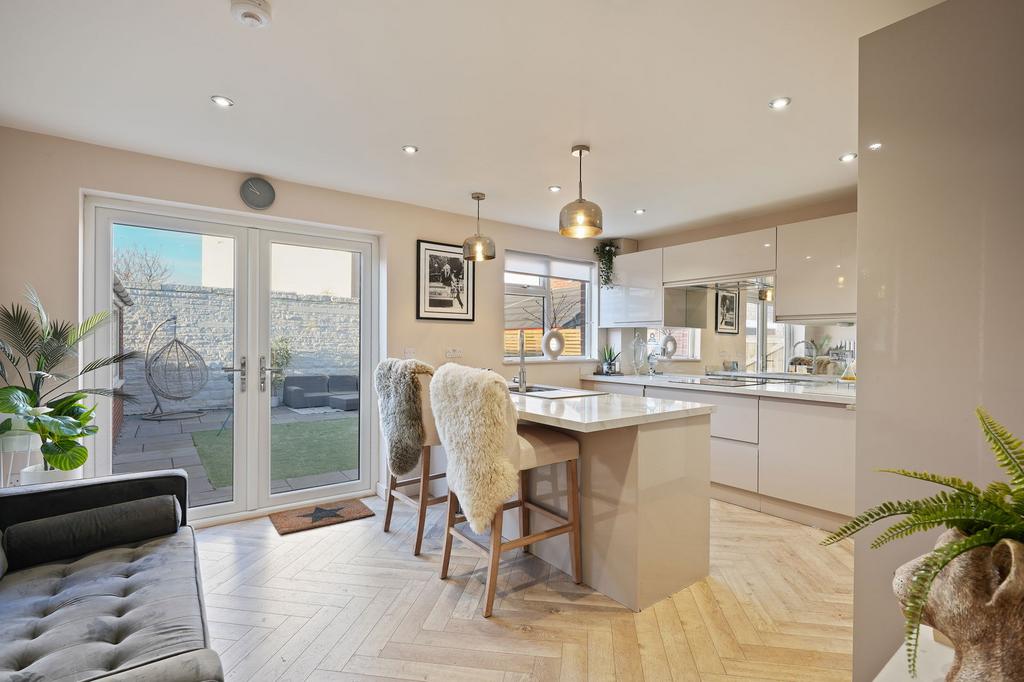 Westfield Close, Leeds LS26 3 bed detached house for sale - £290,000