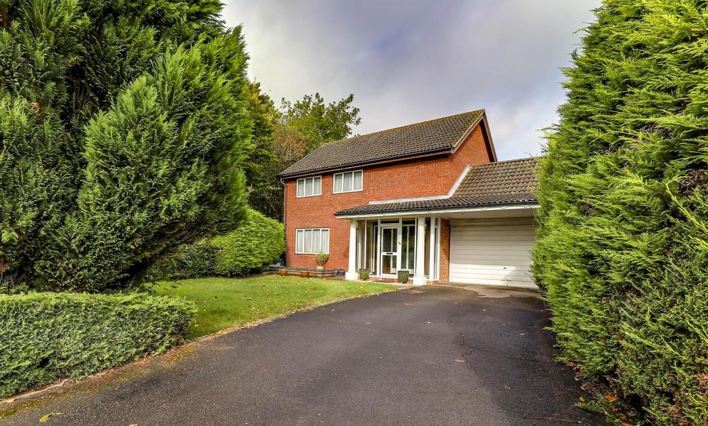 Badgers, Bishop's Stortford CM23 4 bed detached house - £575,000