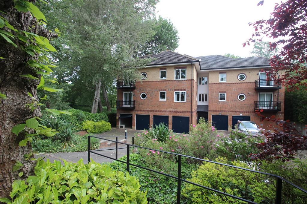 Willowbrook, Water Eaton Road, Oxford 2 bed apartment - £1,600 pcm (£ ...