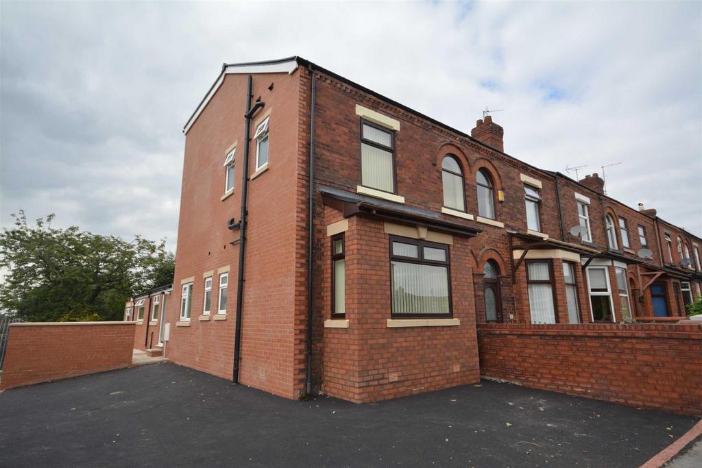 Gidlow Lane, Springfield, Wigan, WN6 7PJ 1 bed in a house share - £585 ...