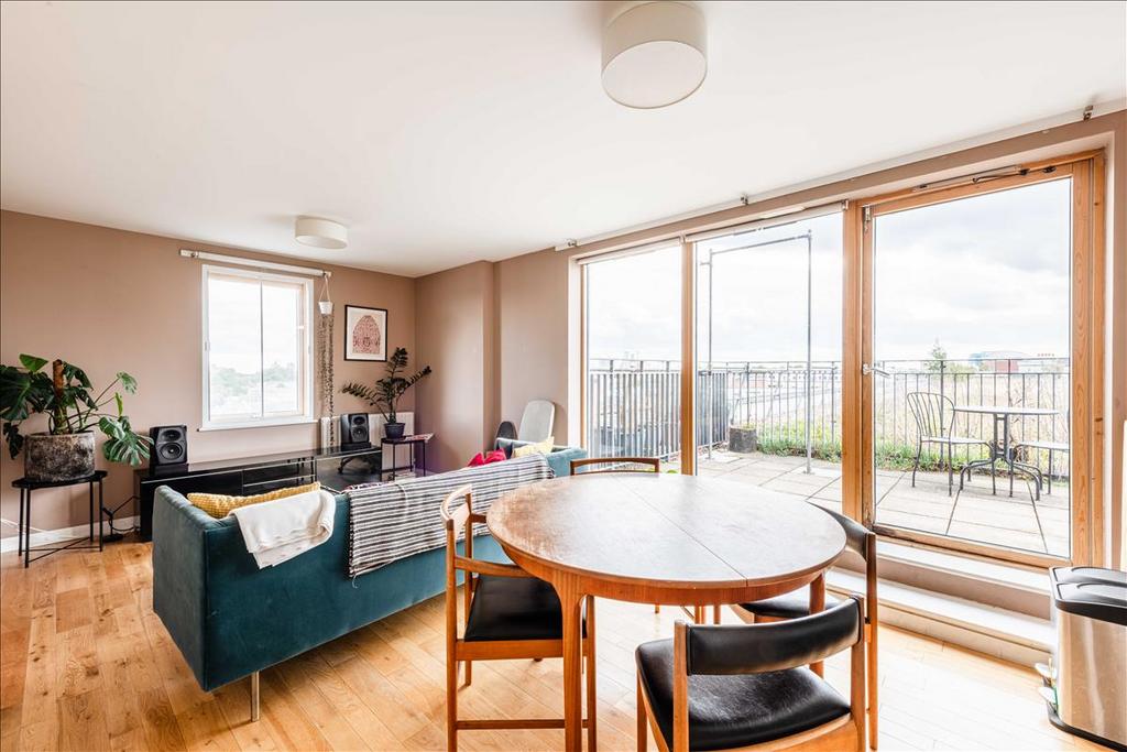 Cordwainer House, London Fields, E8 1 bed apartment - £475,000