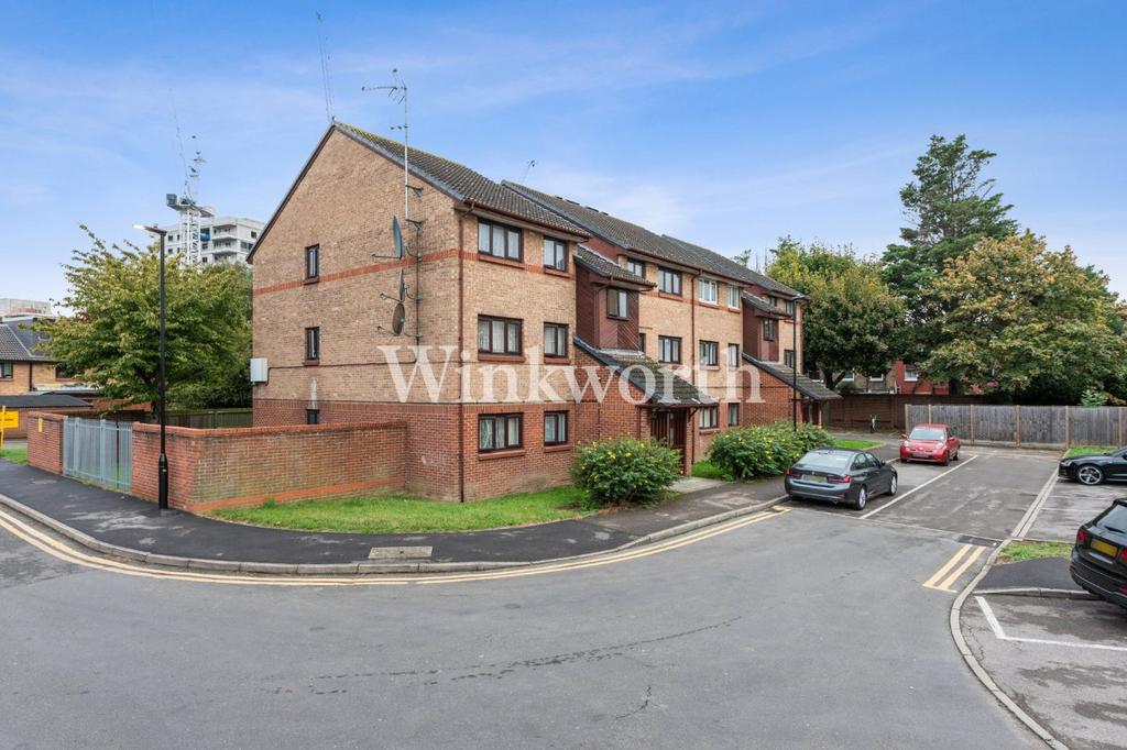 Park View Road, London, N17 2 bed apartment for sale - £350,000