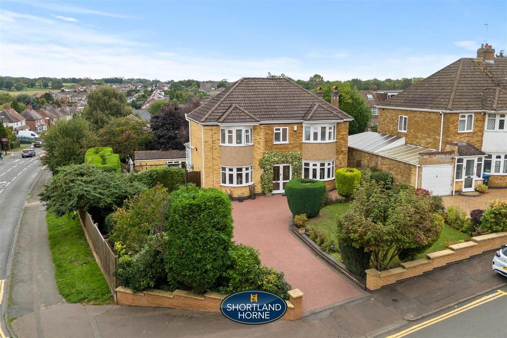 Harvey Close, Coventry CV5 5 bed detached house - £625,000