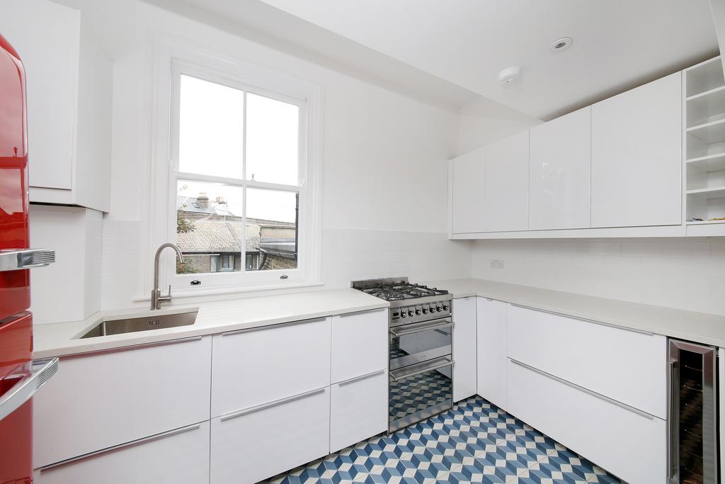 Saltoun Road, Brixton, London9, SW2 3 bed apartment to rent - £3,500 ...