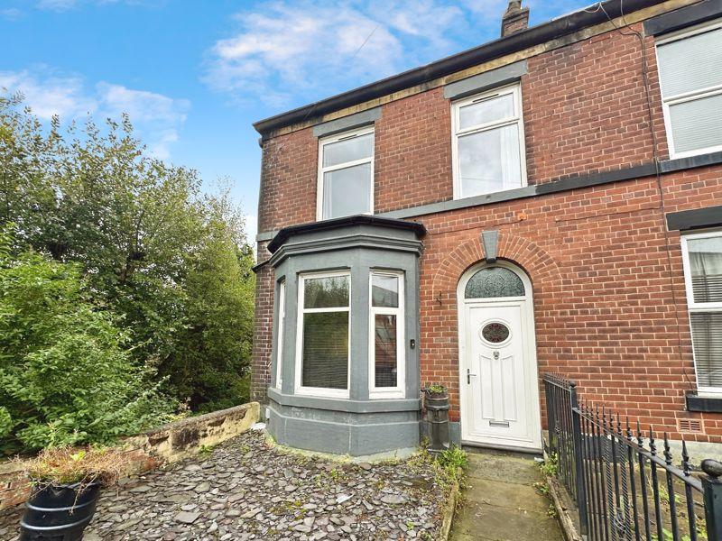 Stephen Street South, Bury 4 bed end of terrace house - £200,000