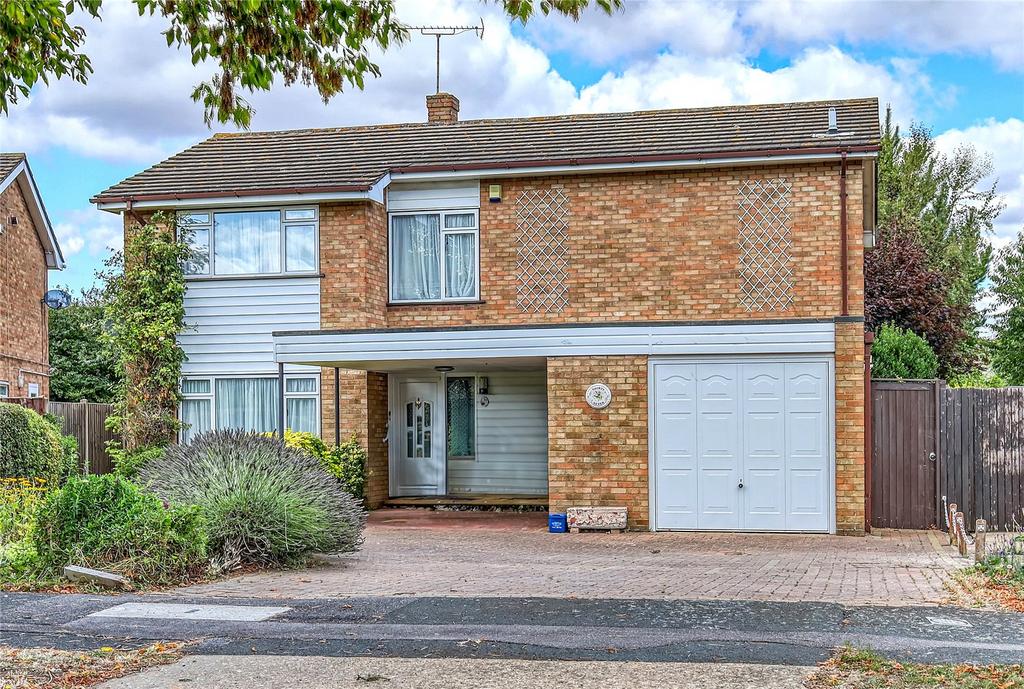 Plymtree, Thorpe Bay, Essex, SS1 4 bed detached house - £650,000