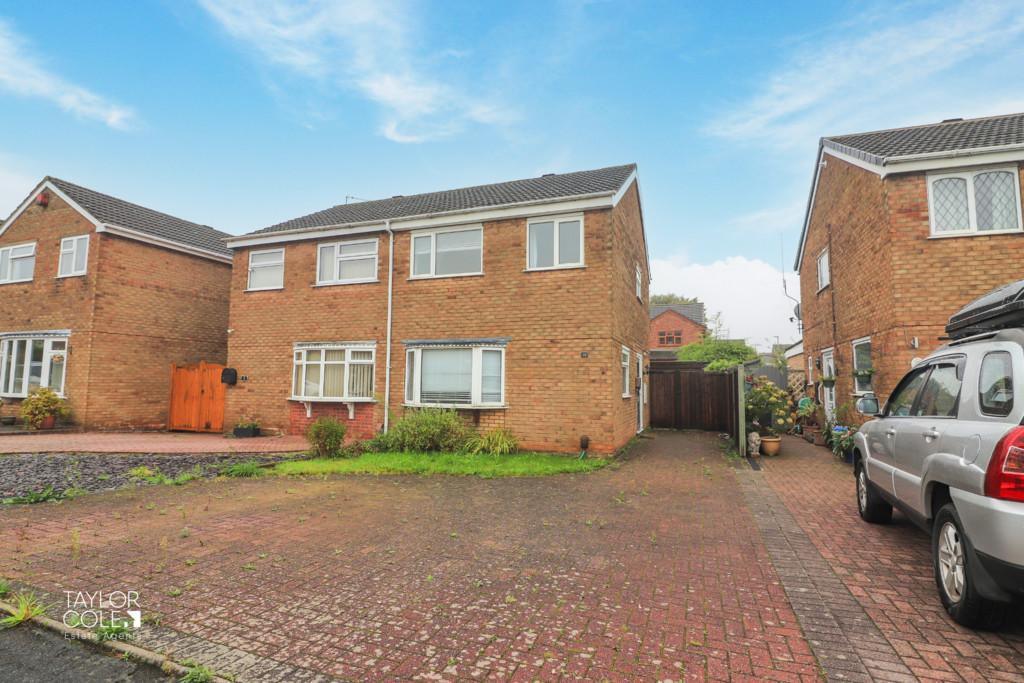 Jason Close, Bolehall 3 bed semi-detached house - £225,000