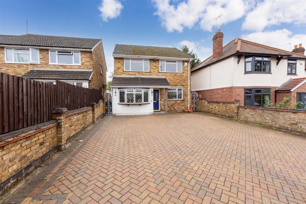 Spring Lane, Cippenham 4 bed detached house - £725,000