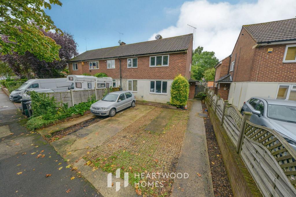 Drakes Drive, St. Albans, AL1 5AD 3 bed semi-detached house - £500,000