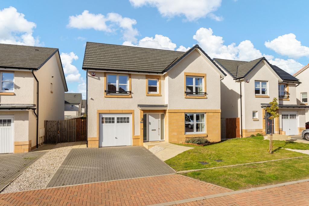 7 Paton Place, Newcraighall, EH21 8SU 4 bed detached house - £465,000