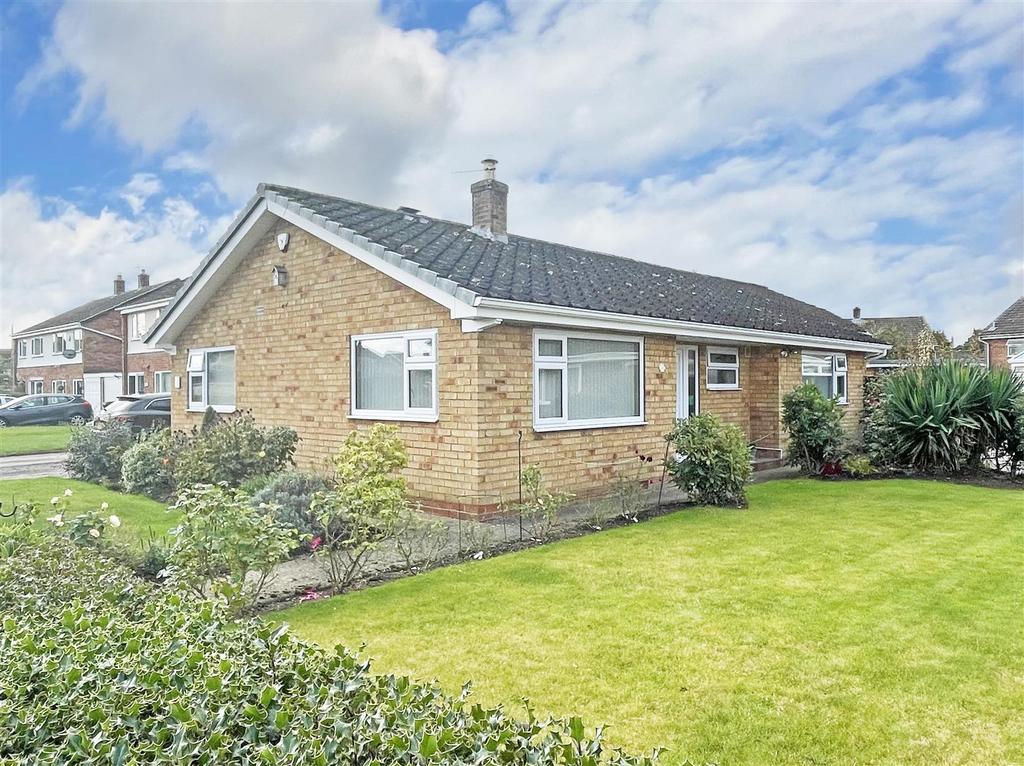 Lydham Road, Heath Farm, Shrewsbury 3 bed detached bungalow - £325,000
