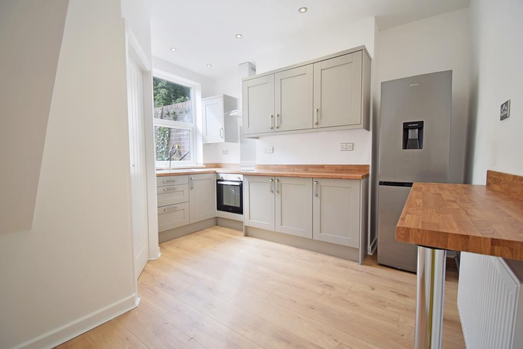 Ruth Square, Sheffield S10 3 bed terraced house - £1,352 pcm (£312 pw)