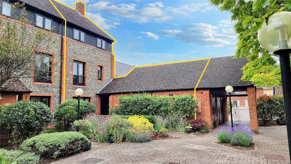 Templars Place, Marlow... 4 bed end of terrace house - £1,450,000