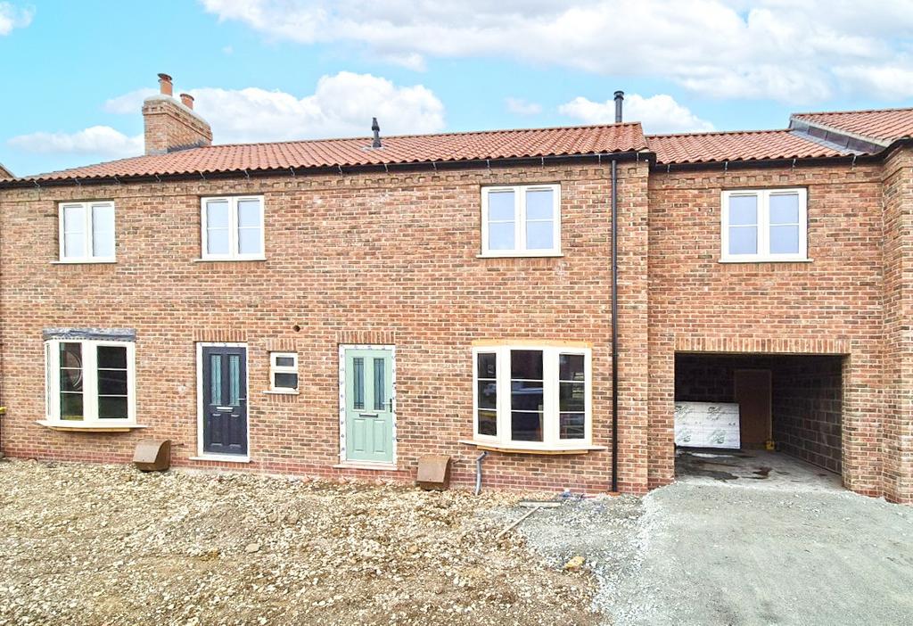 Hutton Road, Hutton Cranswick, YO25 9PN 2 bed terraced house for sale ...
