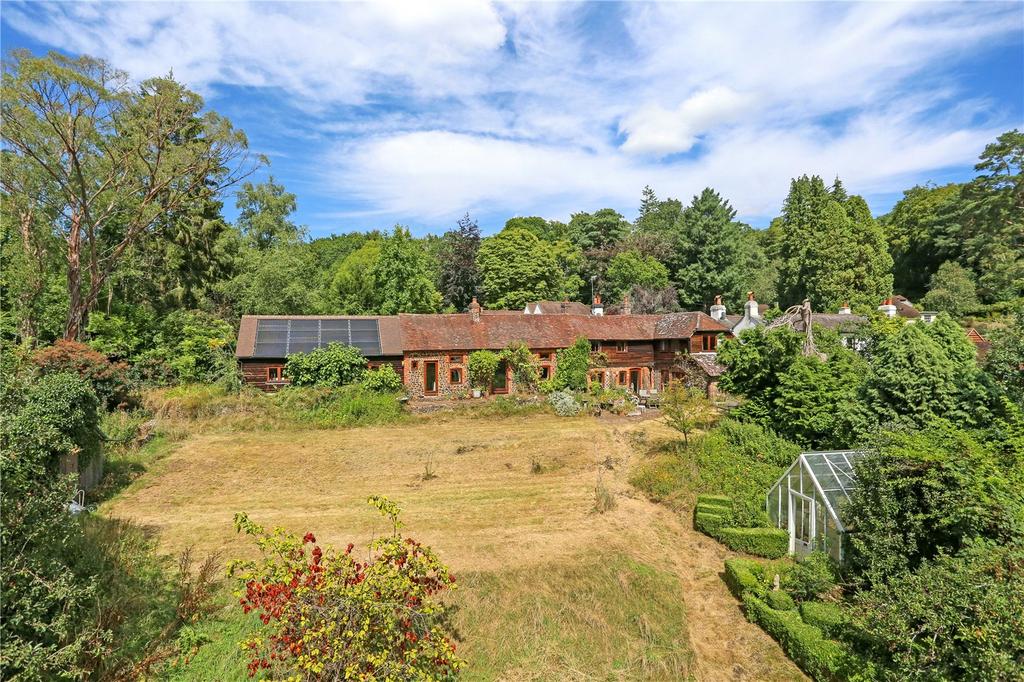 Farnham Road, Elstead, Godalming... 3 bed semi-detached house - £1,095,000