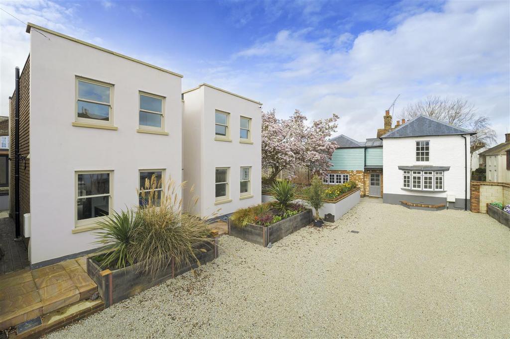 TETRA, 11 High Street, Wingham 4 bed detached house - £845,000