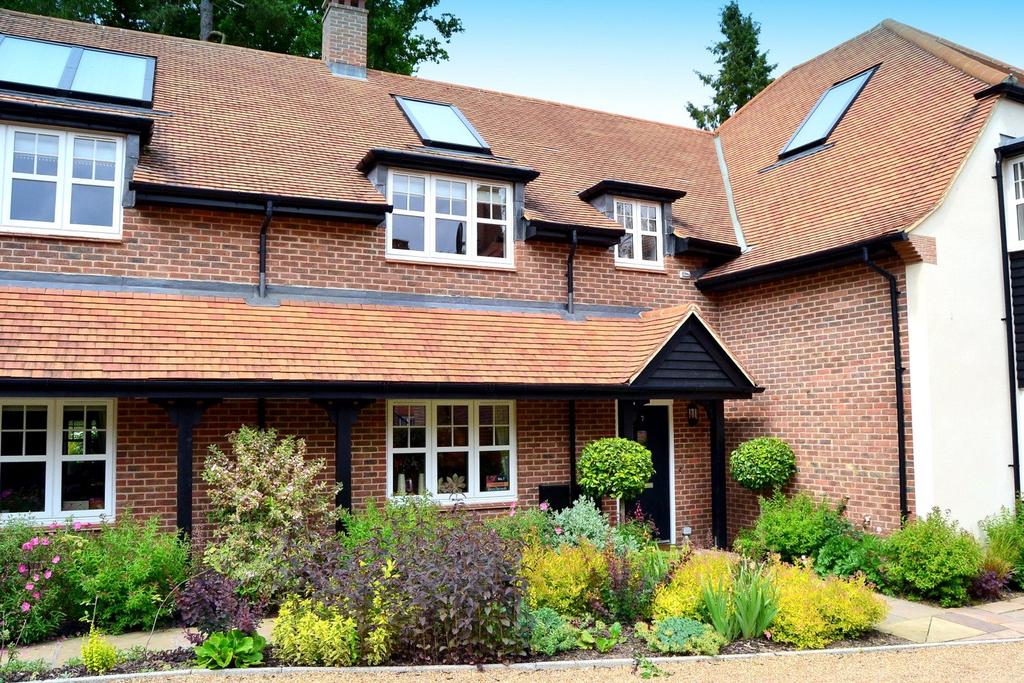Frenchlands Gate, East Horsley, KT24 3 bed retirement property - £750,000
