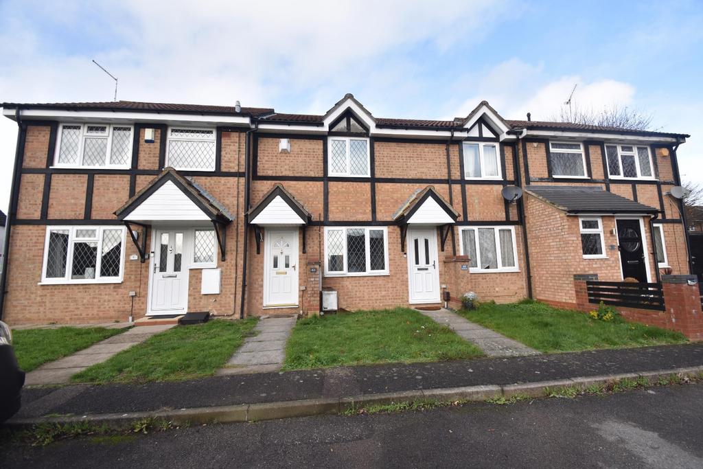 Farmbrook, Luton, Bedfordshire, LU2 2 bed terraced house - £1,250 pcm ...