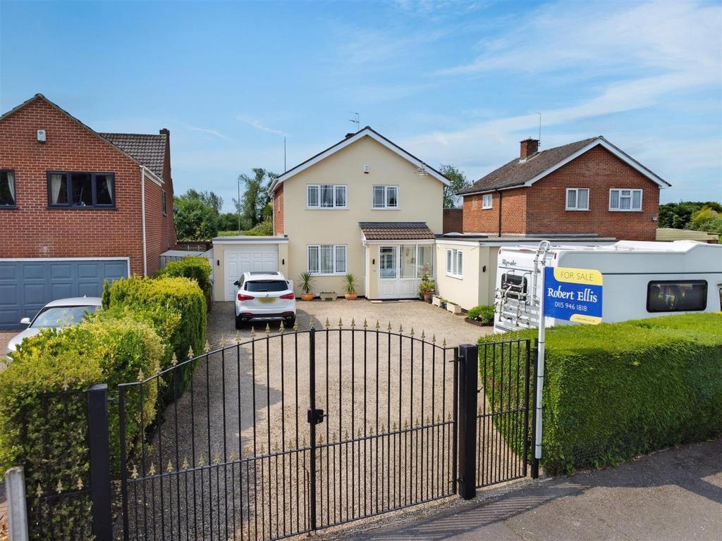 London Road, Shardlow 4 bed detached house - £454,995