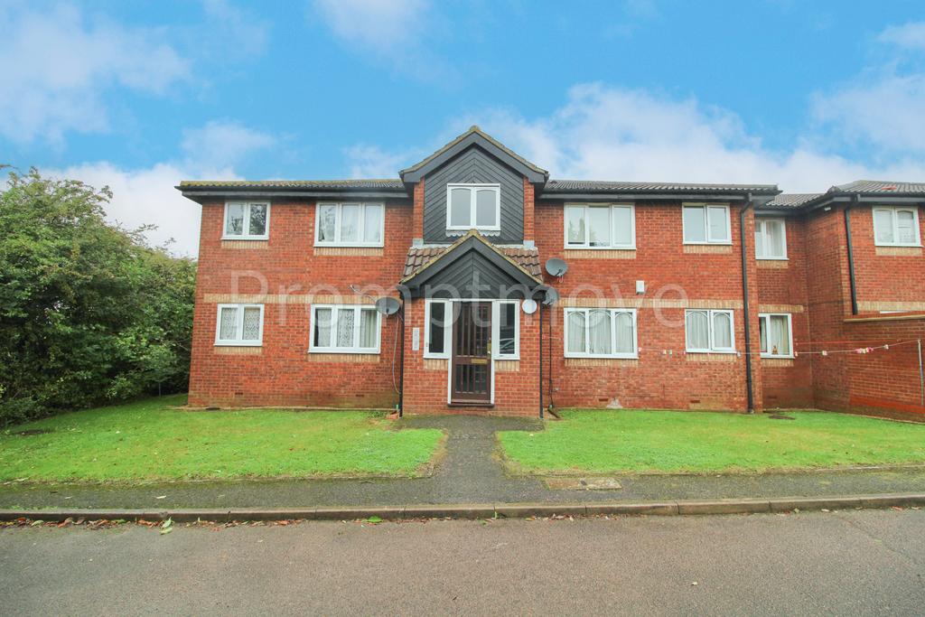 Rodeheath Luton LU4 9XB 1 bed flat to rent - £850 pcm (£196 pw)