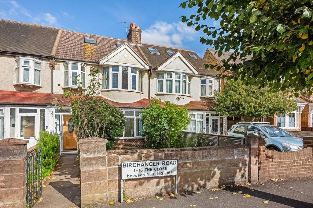 Birchanger Road, South Norwood, SE25 4 bed house - £2,300 pcm (£531 pw)