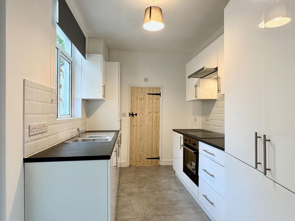 Penshannel, Neath Abbey, SA10 3 bed semi-detached house - £1,000 pcm (£ ...