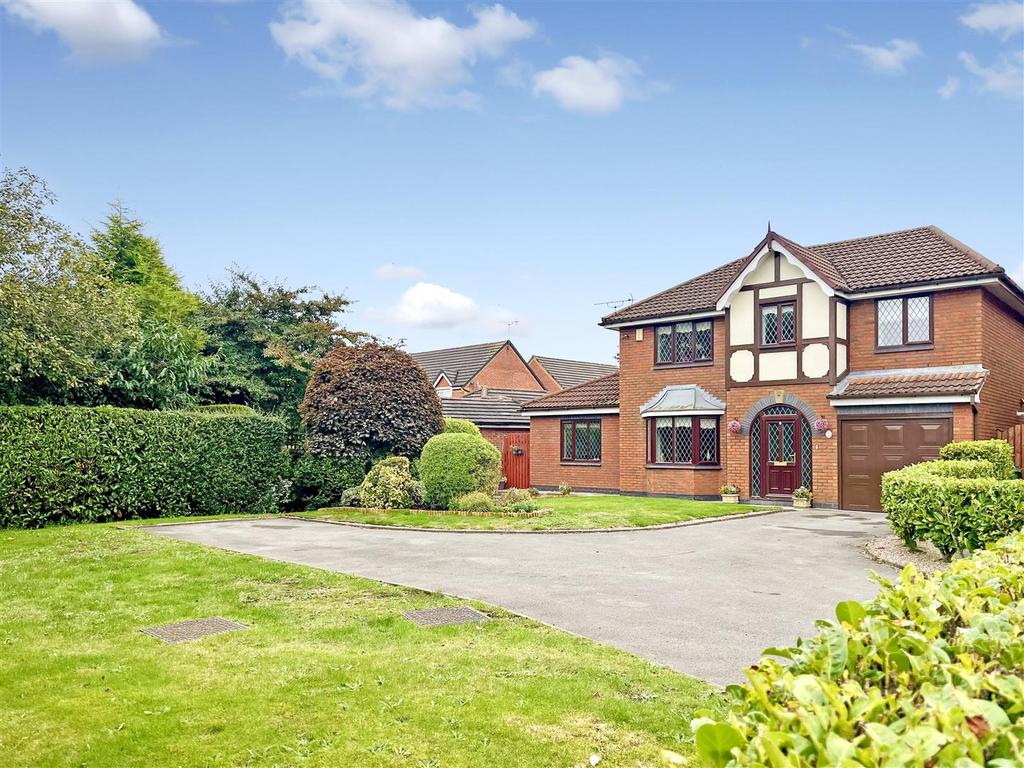 Thornbrook Way, Ettiley Heath CW11 4 bed detached house - £425,000