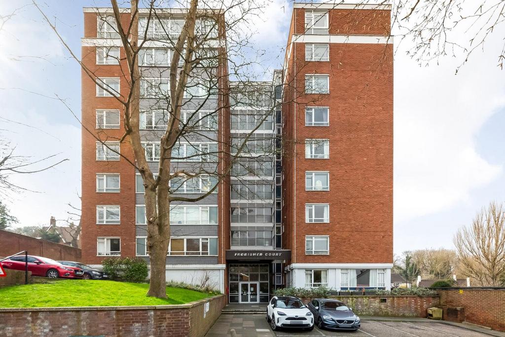 Sydenham Rise Forest Hill 2 bed apartment - £525,000