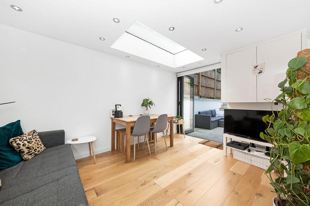 Mosslea Road, Penge, London SE20 2 bed apartment for sale - £450,000