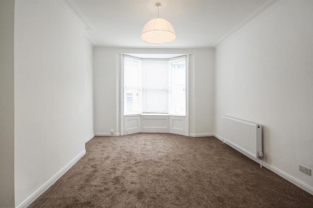 Campbell Road, Brighton 2 bed ground floor flat - £1,495 pcm (£345 pw)