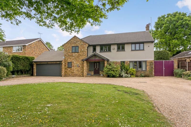 Duffield Lane, Stoke Poges 5 bed detached house for sale - £1,395,000