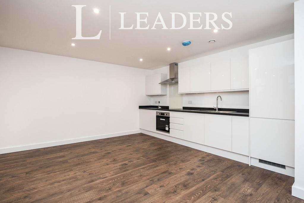 High Street, Tonbridge 2 bed apartment - £1,575 pcm (£363 pw)