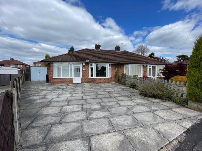 Wood Mount, Altrincham WA15 2 bed bungalow - £440,000