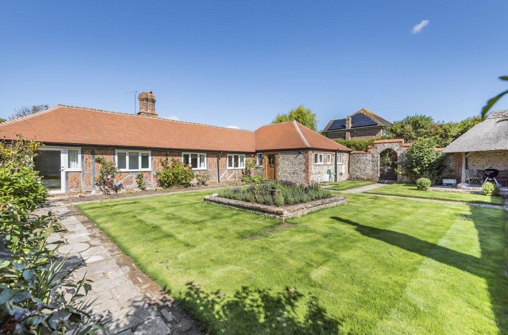 Cakeham Road, West Wittering, Nr... 4 bed detached bungalow - £1,150,000