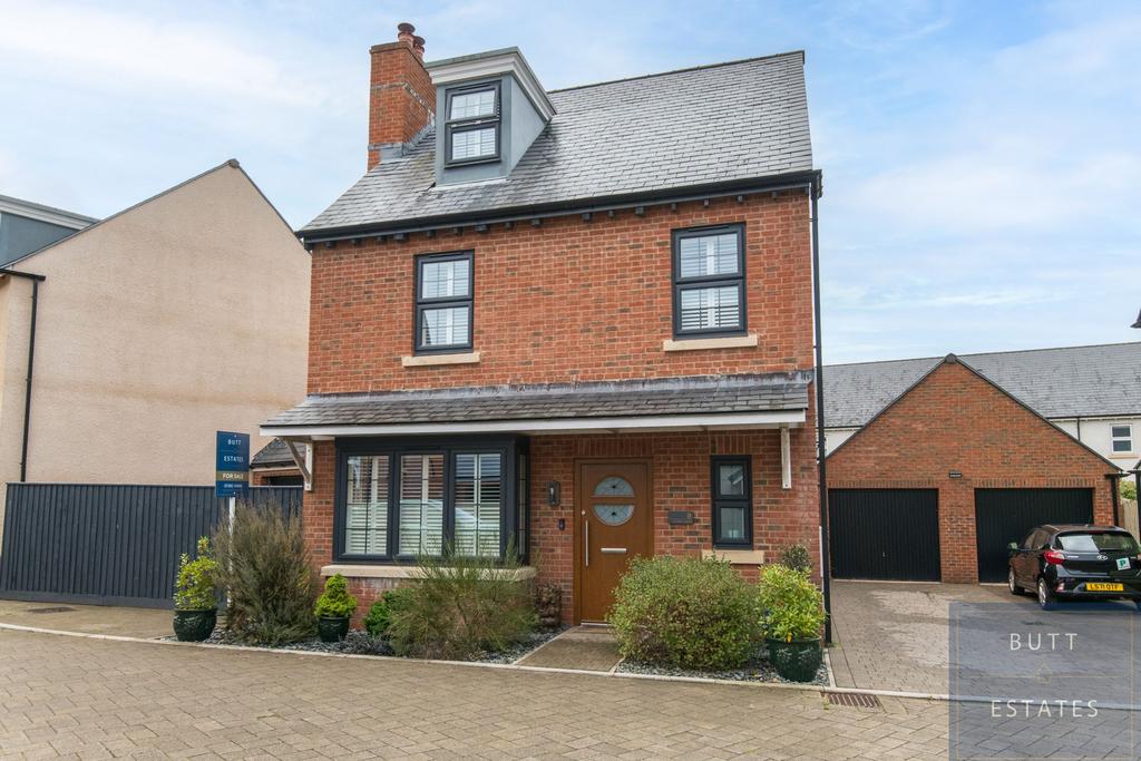 Exeter EX2 4 bed detached house - £550,000