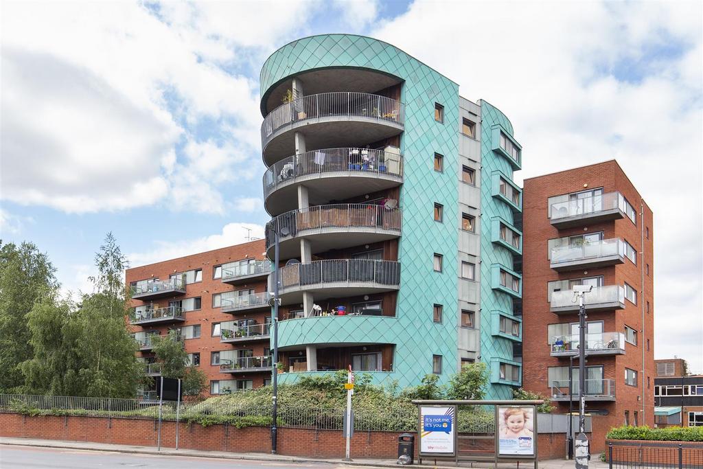 Clarendon Road, London N8 1 bed apartment - £1,500 pcm (£346 pw)